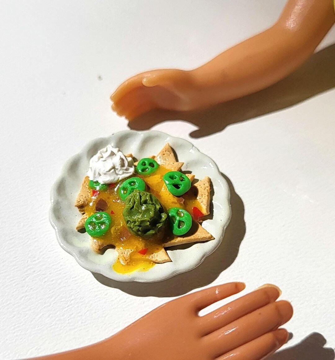 Mini Nachos 1/12 Handmade Clay Food, Mini Chips and Guacamole 1:12 ...