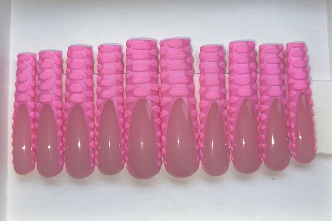 Classic Croc Print Pink French Nails French Tip Nails Crocodile Nails ...