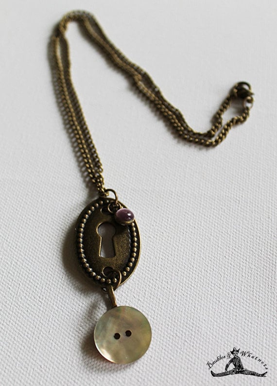 Keyhole Pendant Necklace - Vintage Bronze Keyhole with Vintage Mother ...