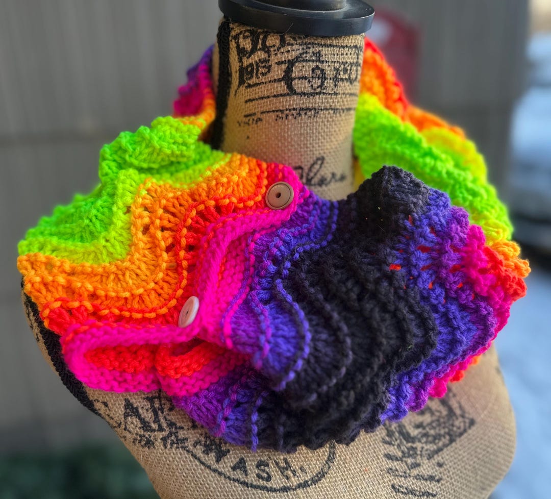 Northern Lights Fan and Feather Double Cowl With Assorted Wooden ...