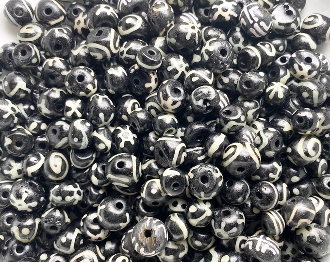1/4lb Black Bone Bead Mix With White Design, Round Bone Beads, 10-15mm ...