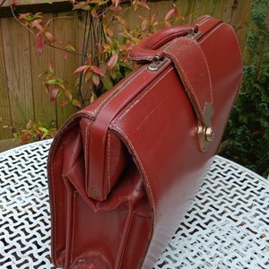 Good Quality Vintage Leather Briefcase. Gladstone Bag Doctors Bag ...