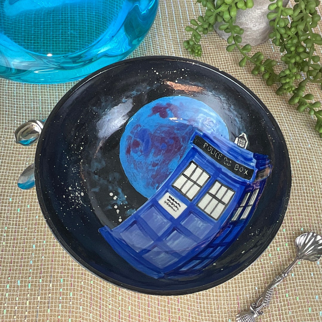 Police Box in Space - Doctor Who Inspired TARDIS Bowl - Etsy