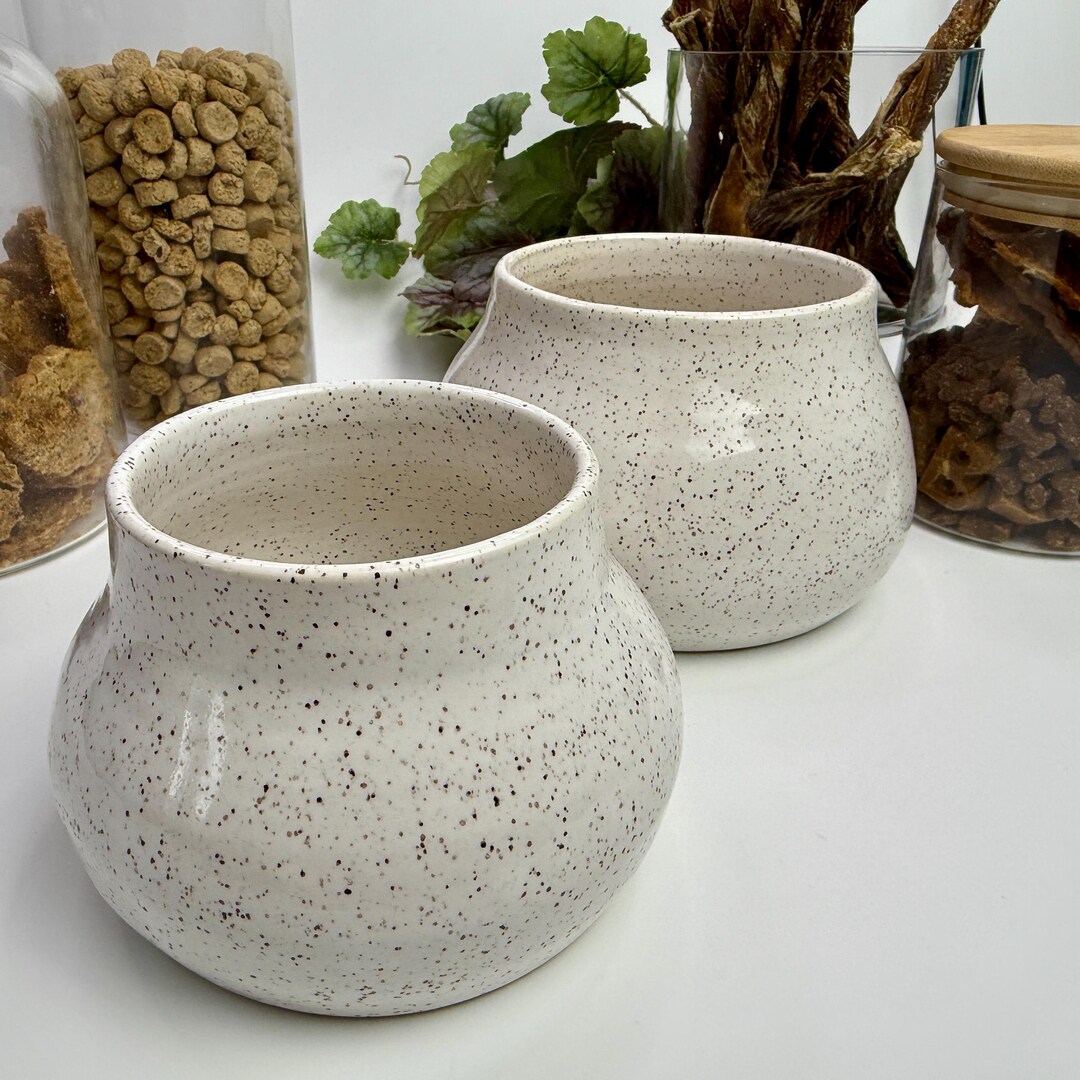 3 and 5 Cup White Long Ear Spaniel Water Bowl for Dogs - Etsy