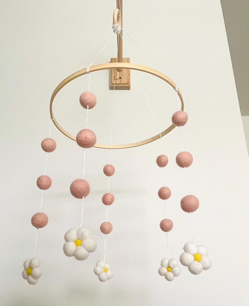 Pink & Daisy Baby Mobile, Pink Girl Baby Mobile, Girl Nursery, Pink ...