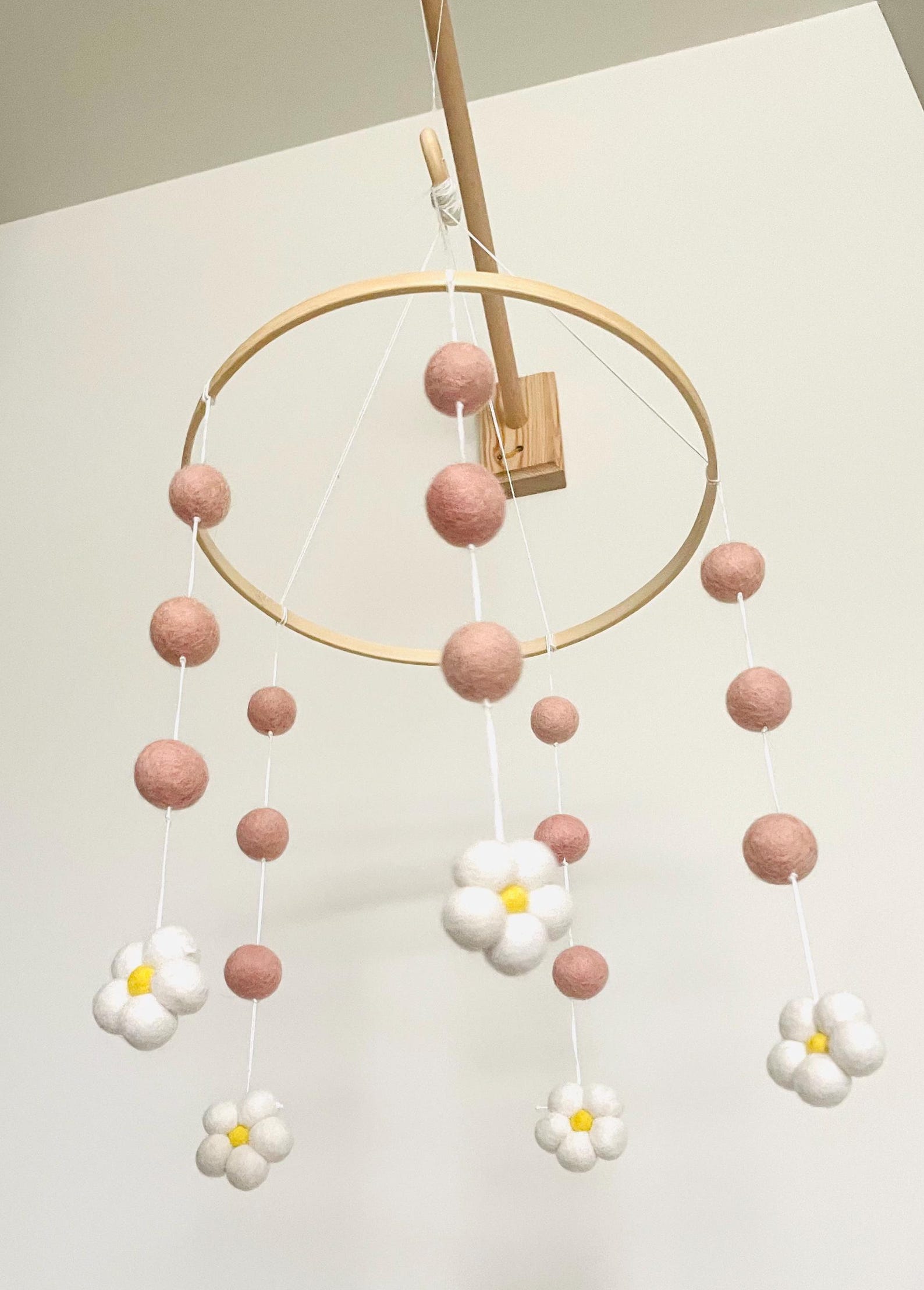 Pink & Daisy Baby Mobile, Pink Girl Baby Mobile, Girl Nursery, Pink ...