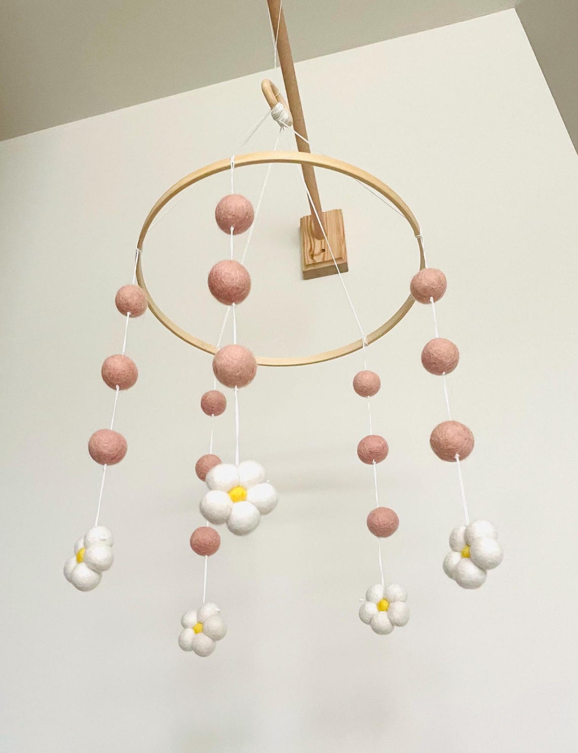 Pink & Daisy Baby Mobile, Pink Girl Baby Mobile, Girl Nursery, Pink ...