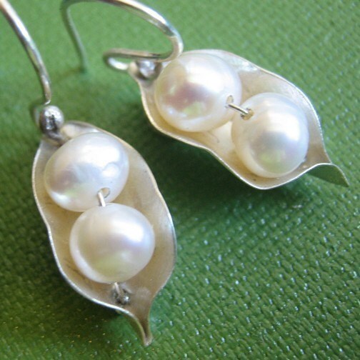 Two Peas in a Pod Earrings | Etsy