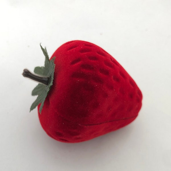 Strawberry Ring - Etsy