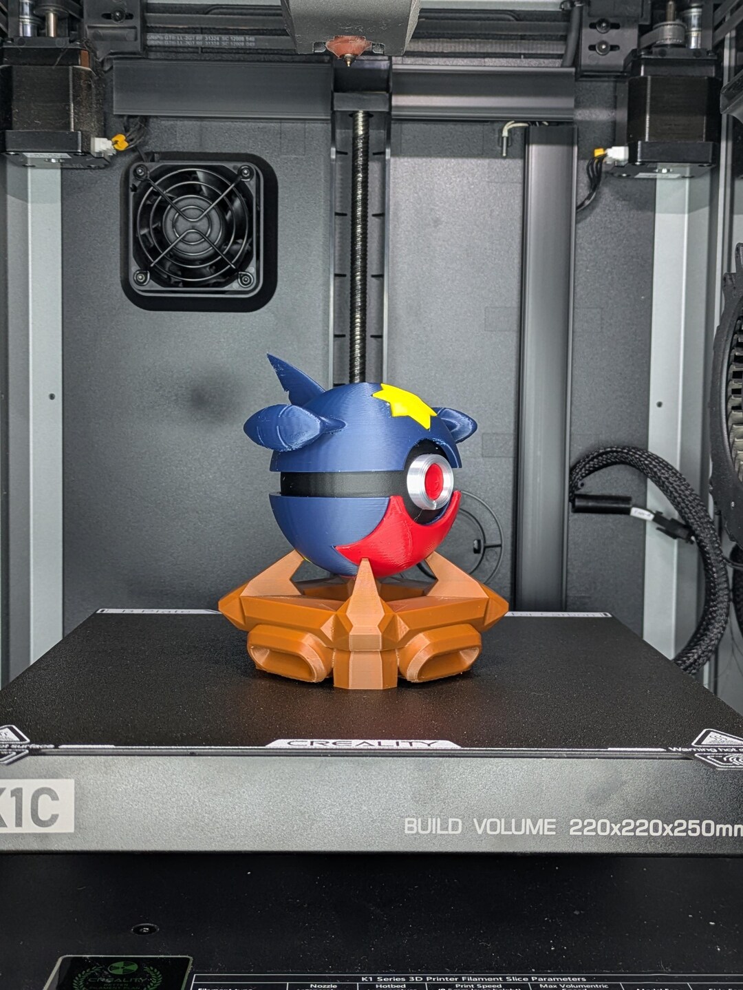 Pokémon #445 Garchomp Themed Poke Ball Container (70mm Diameter) - Etsy