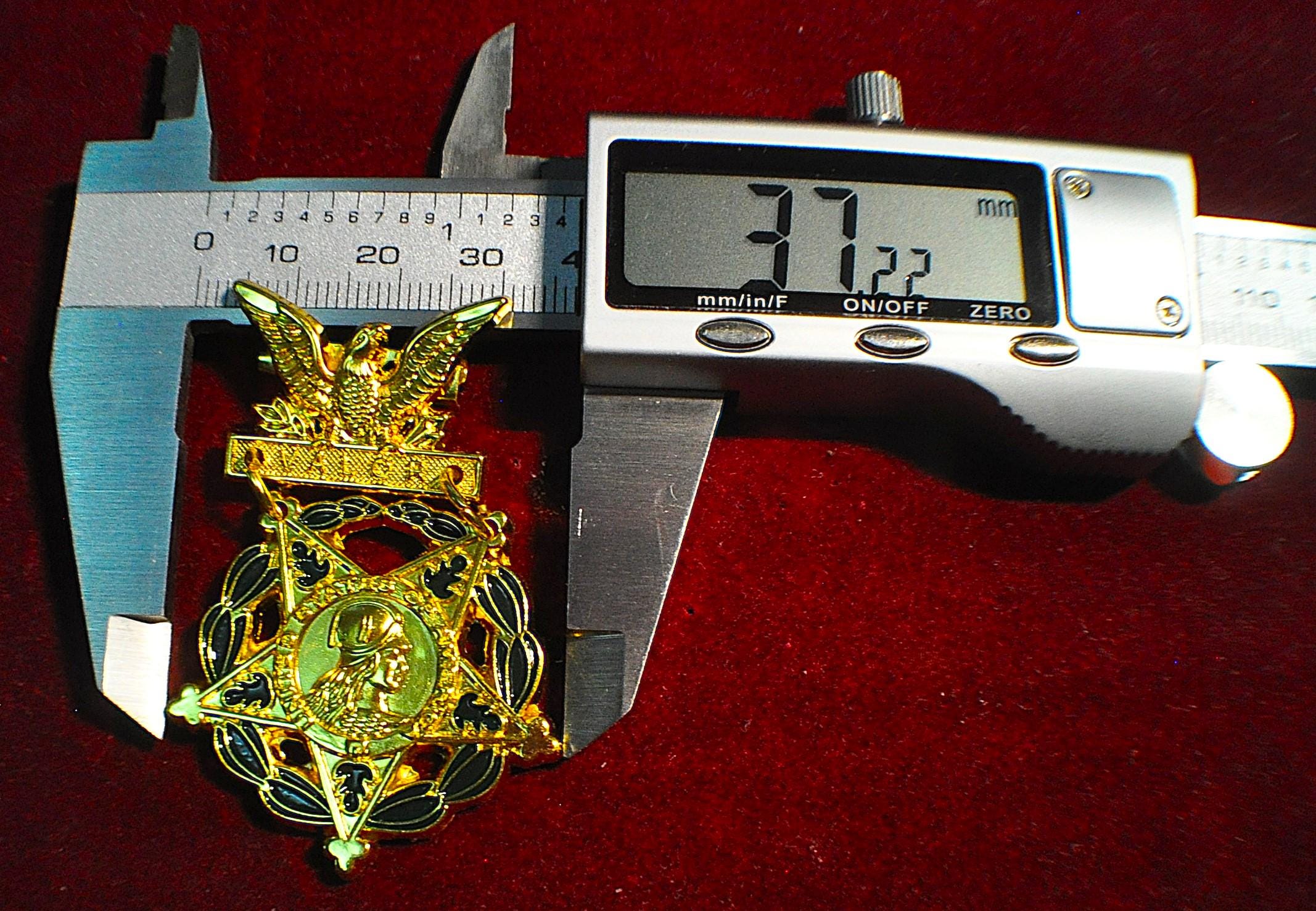 Gold Plated USA Army Medal of Honor Badge Reproduction Full Size - Etsy