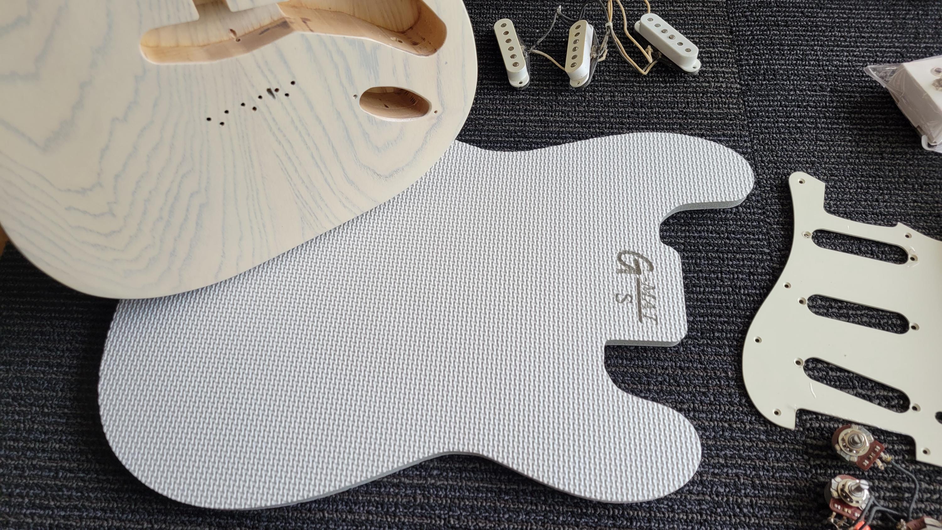 G-MAT S Guitar Workbench Mat - Etsy