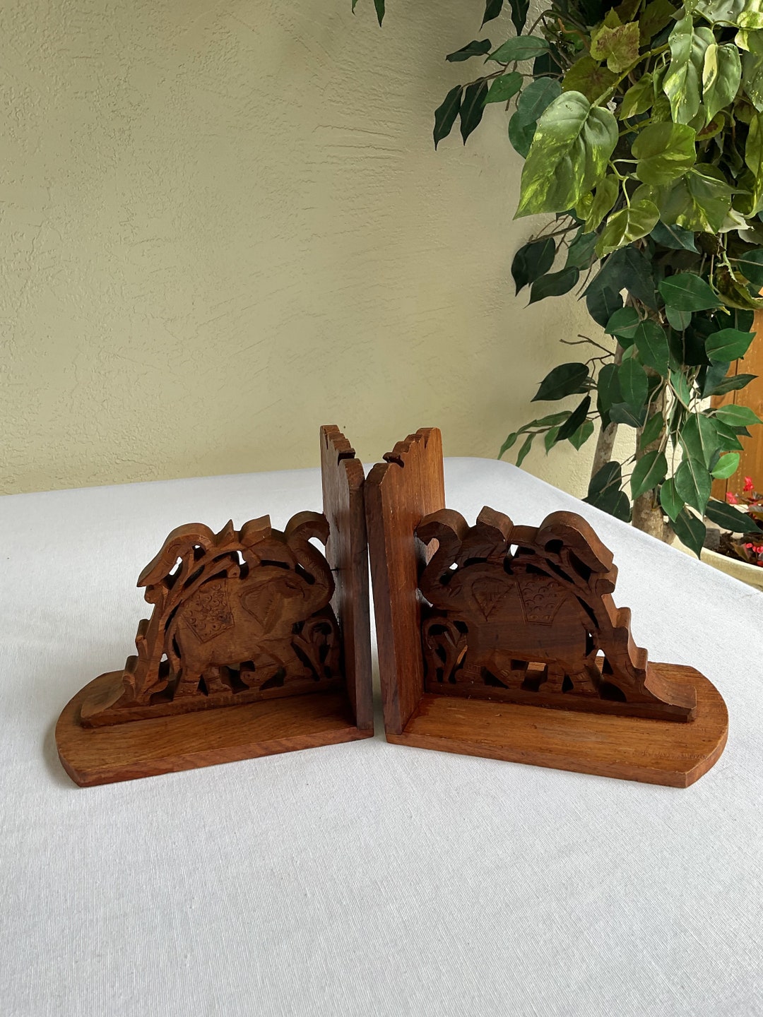 Vintage Hand Carved Wood Bookends Elephant Design - Etsy
