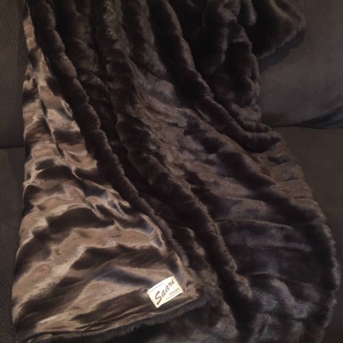 Bison Brown Faux Fur Throw. Faux Fur Blanket for Bed or Sofa - Etsy