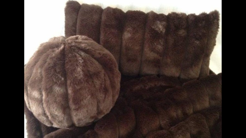 Plush Faux Mink Fur Round Ball Pillows Fully Fur Pillow Faux - Etsy