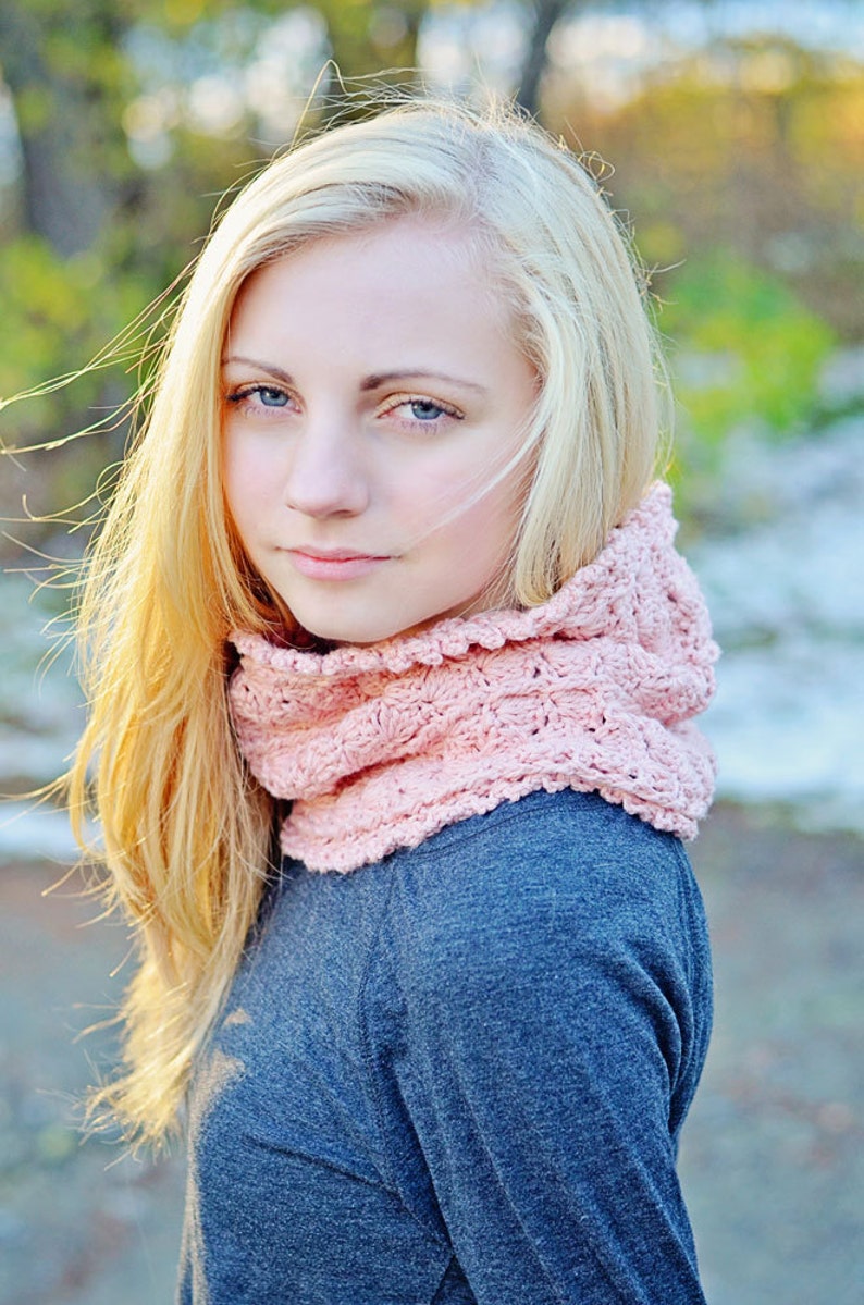 Aphrodite Cowl Crochet Pattern Beautiful Worsted Weight - Etsy