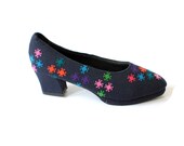 Items similar to vintage 1980's 8 BIT pixelated SPACE INVADER starry ...