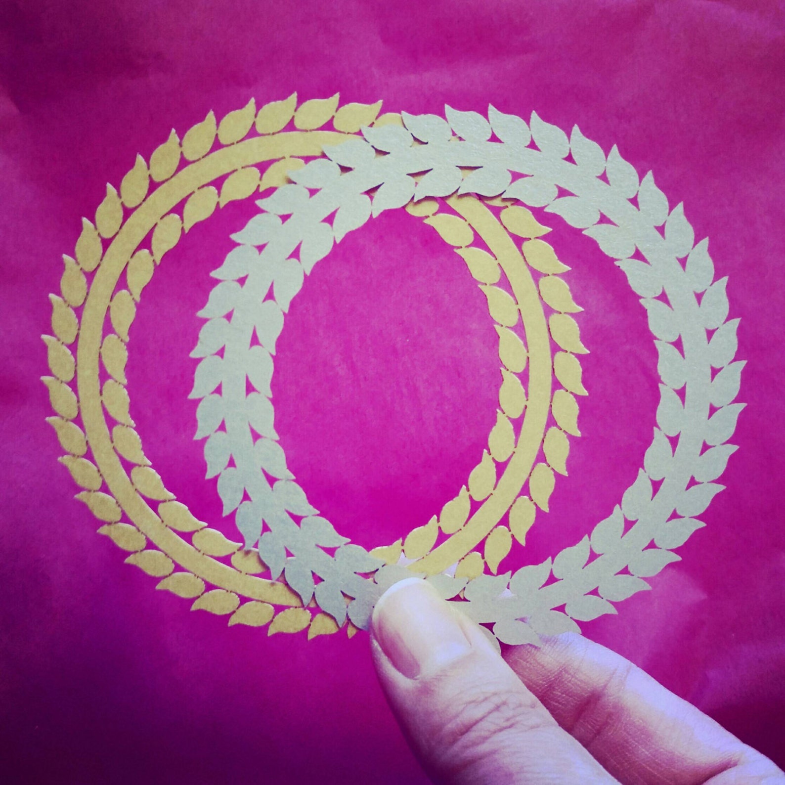 Laurel Wreath Svg Ornate Digital Die Cut Cutting File Etsy