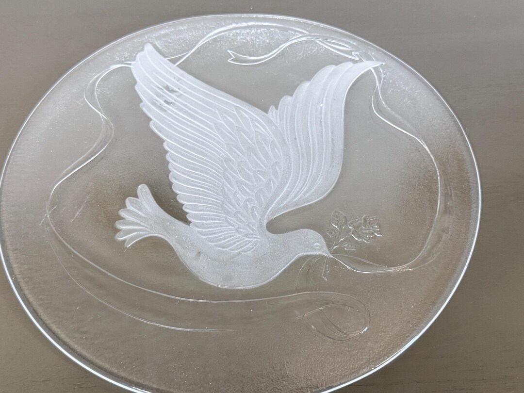 Vintage, LE Smith, Glass Dove Platter, 13 Inches in Diameter, Frosted ...