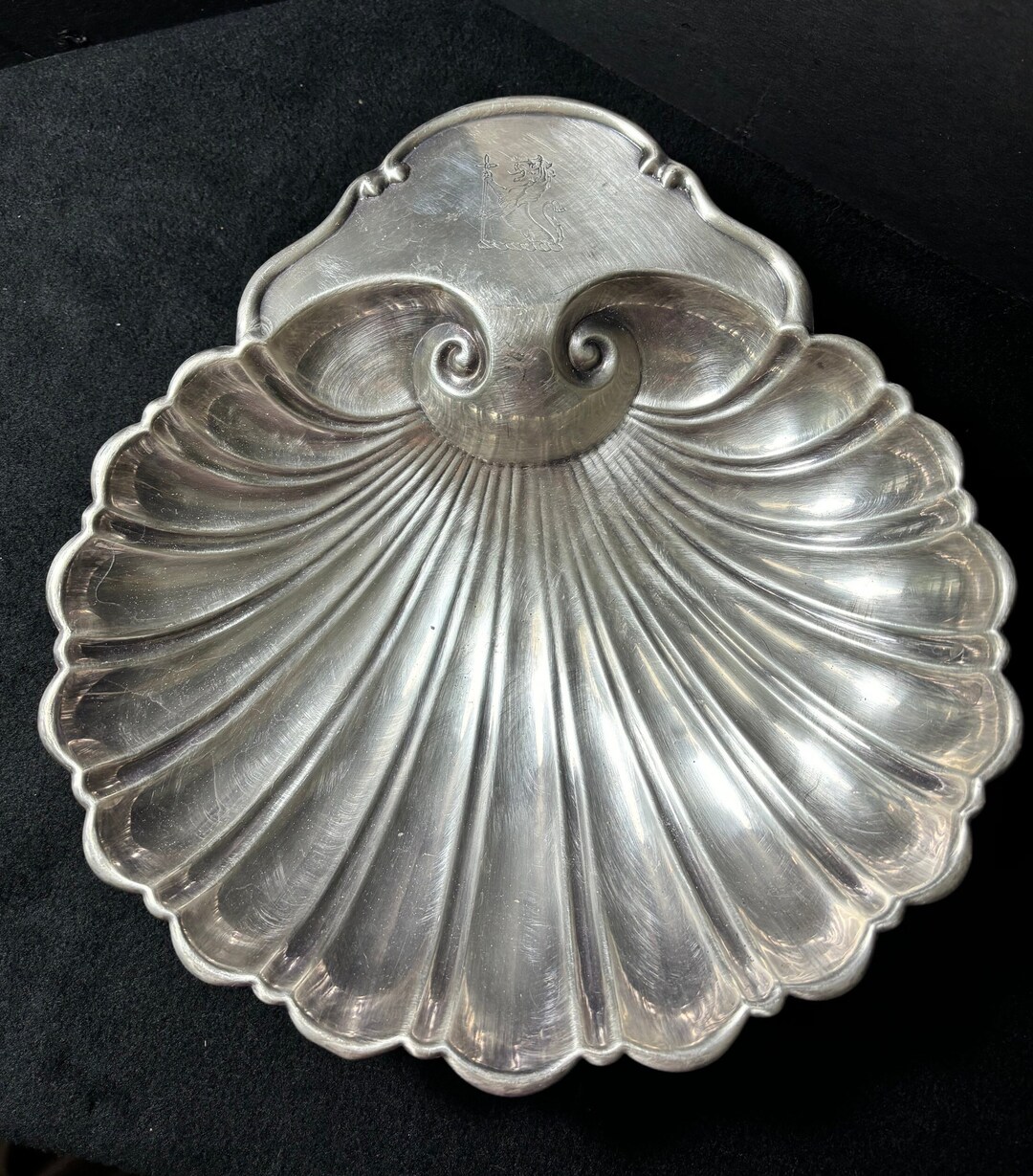 Vintage, Crescent 12 , Heraldic Lion, Silver Plate, Clam Shell Bowl ...