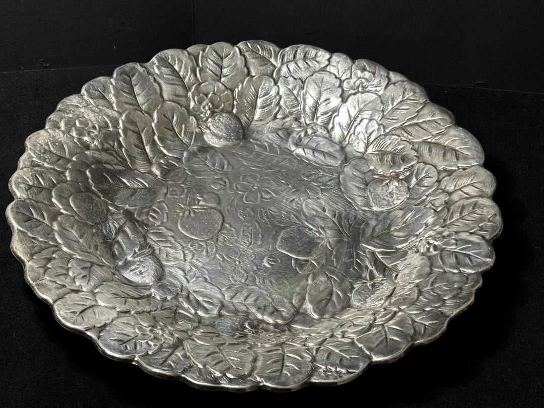 Vintage, Reed and Barton Silverplated, Pattern 115, Round Serving Tray ...