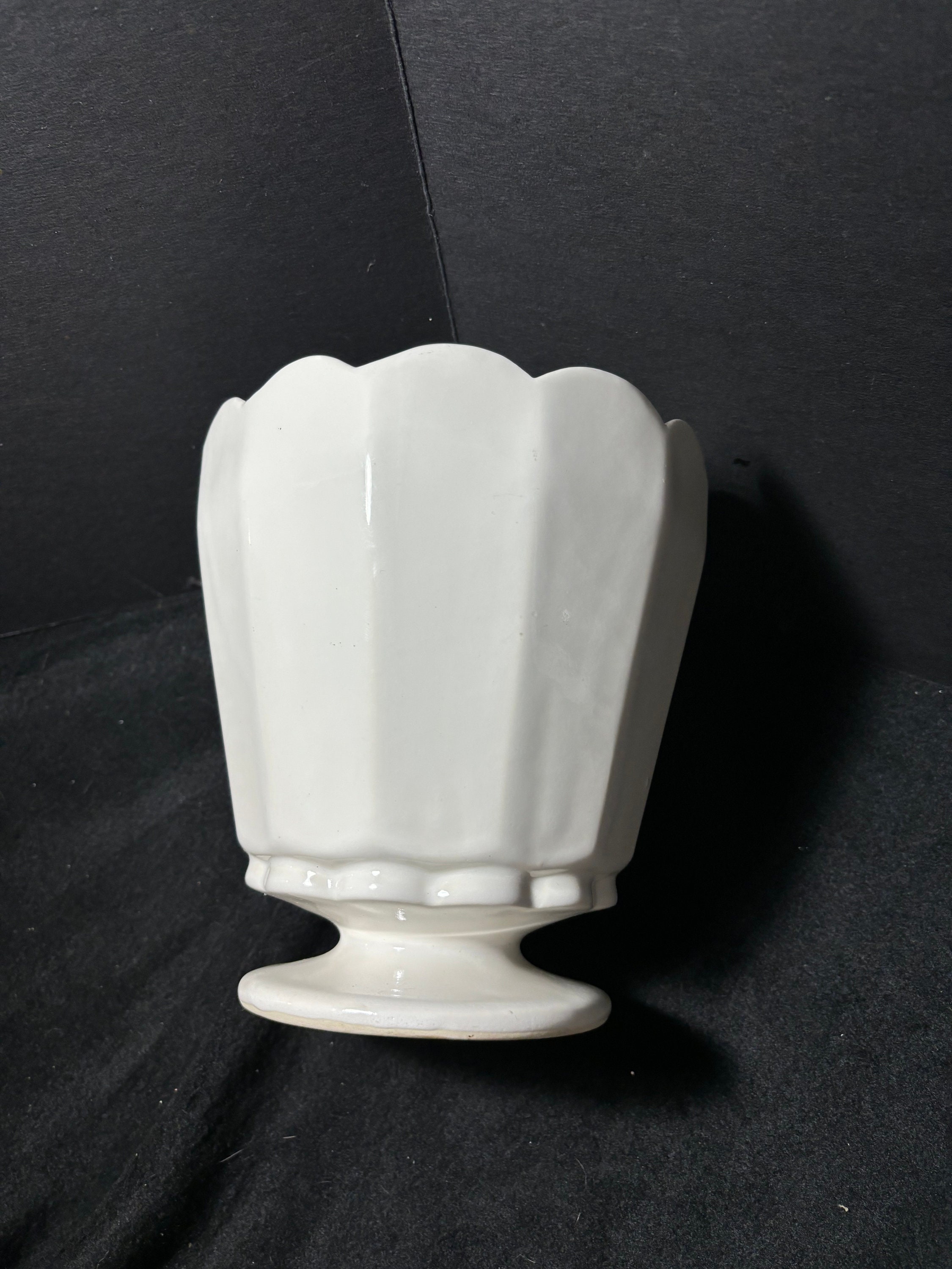 Vintage, Hull Planter, Raised Strawberries, White, C.1950s 7 Tall by 7 ...