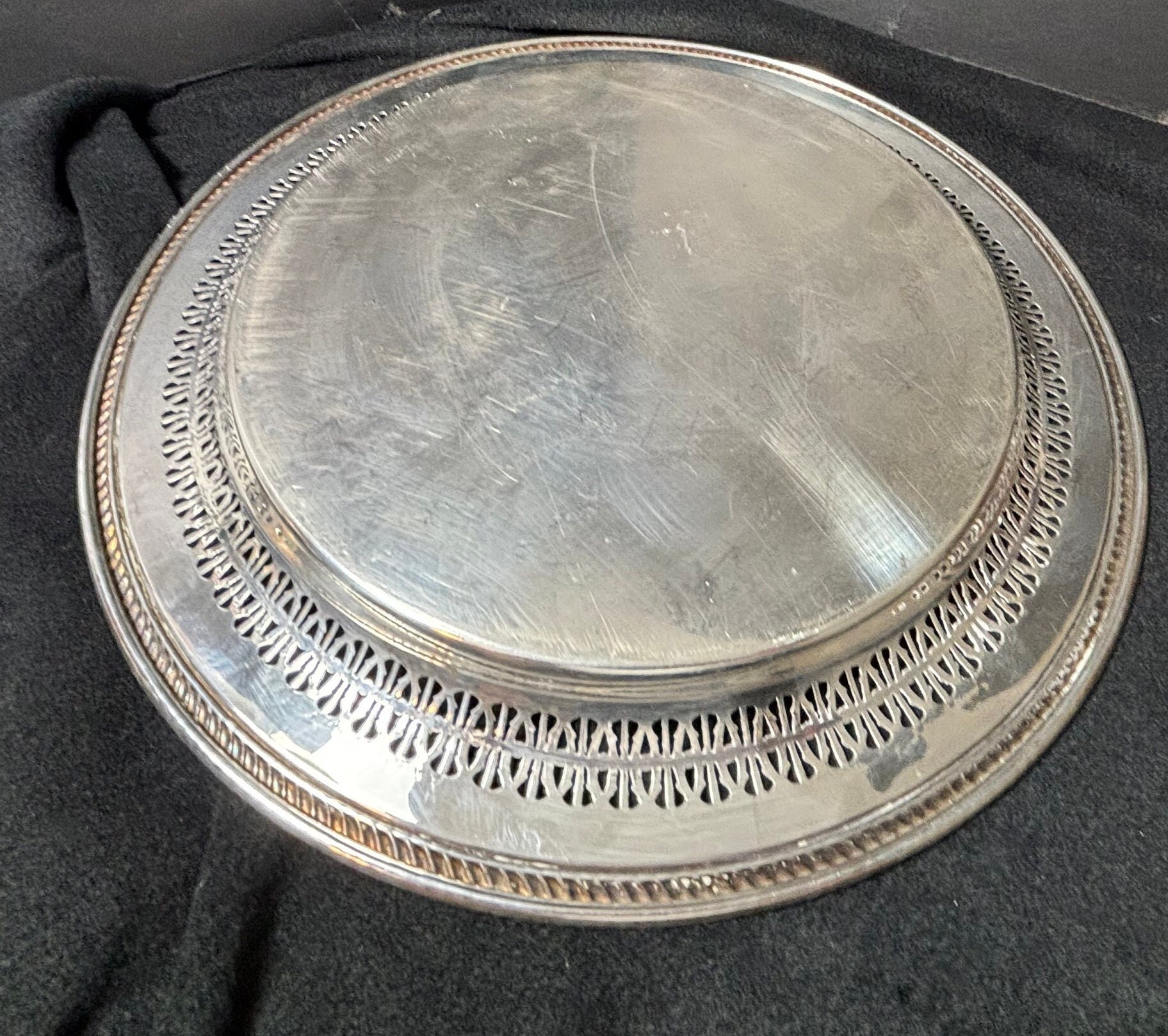 Vintage WM Rogers Plate 160 with an Etched Floral Design and Rope Trim ...