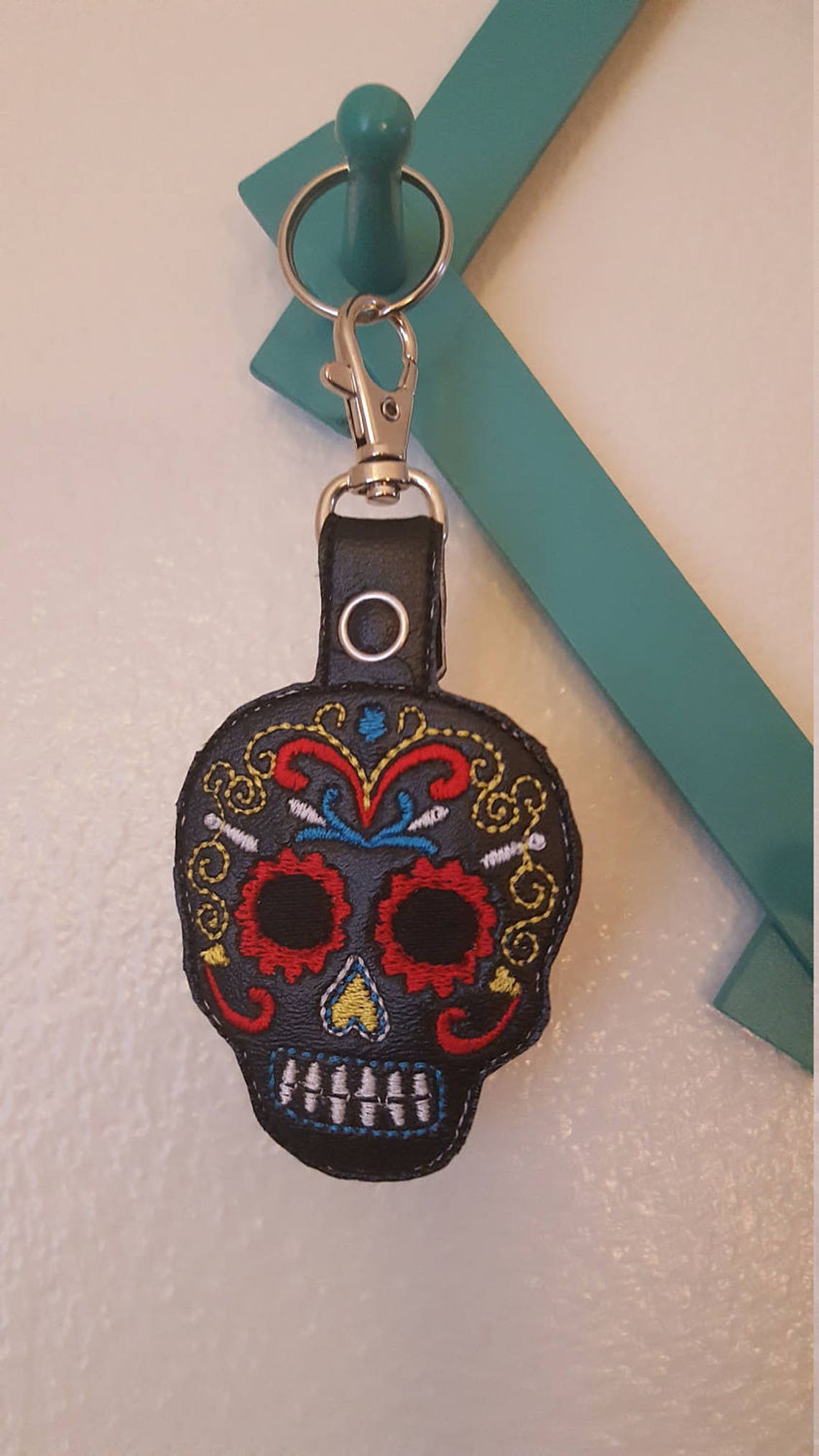 Sugar Skull Keychain, Sugar Skull Key Fob, Day of the Dead Key Chain ...