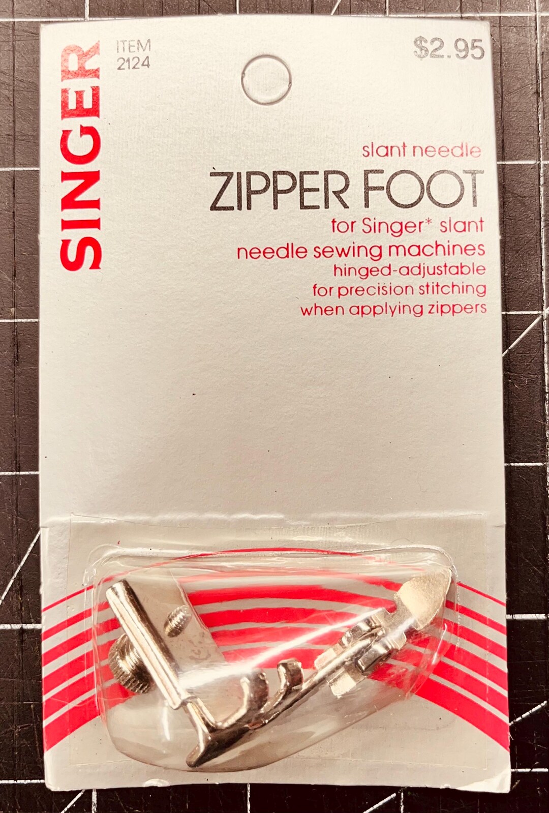 Singer NOS Slant Needle Hinged Adjustable Zipper Foot New in Package ...