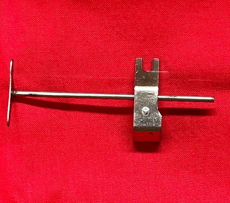 RARE Vintage Singer 66-1 Back Clamp Quilting Foot W/ Guide Treadle ...