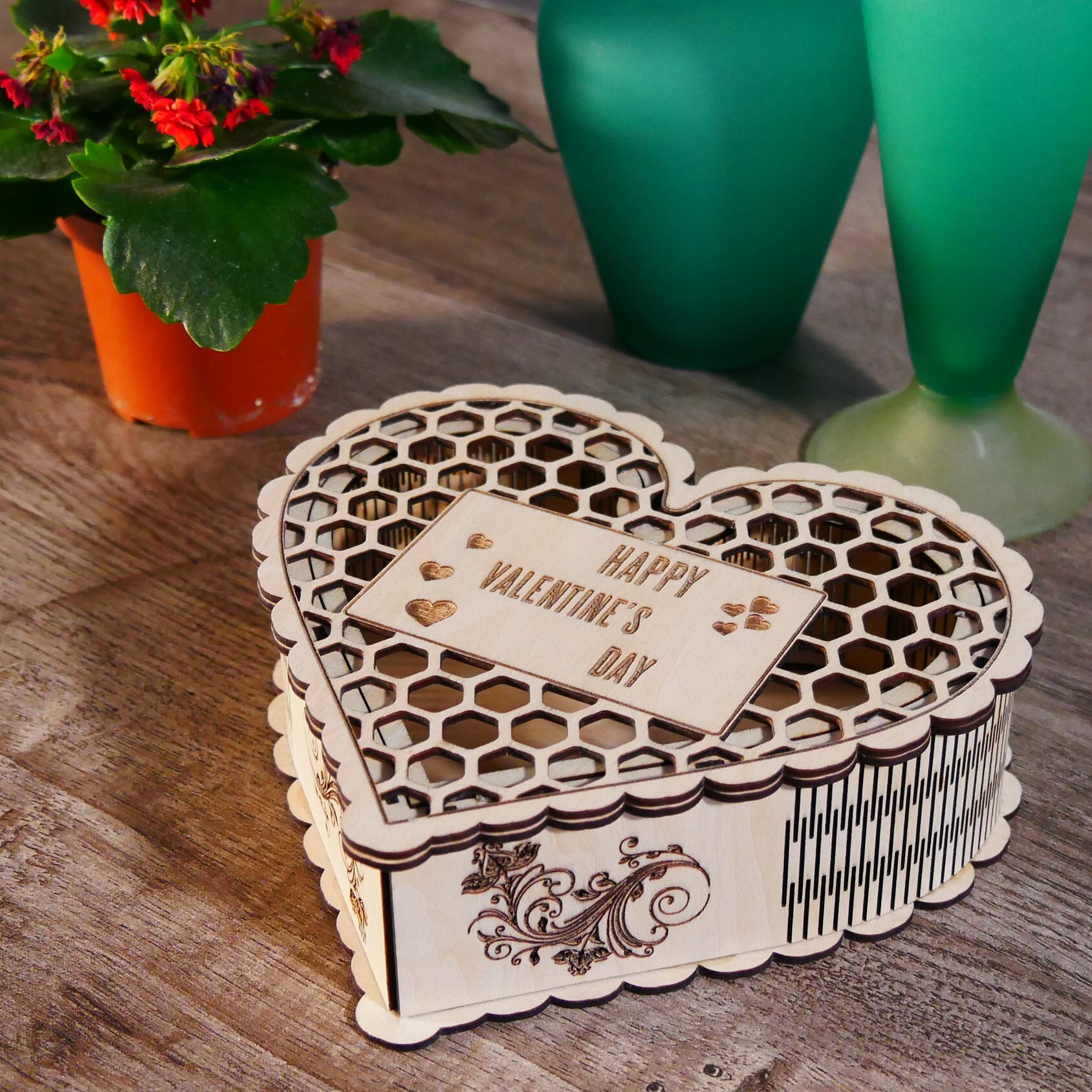 Heartfelt 'carla' Gift Box Templates SVG & DXF Files for Laser Cutting ...
