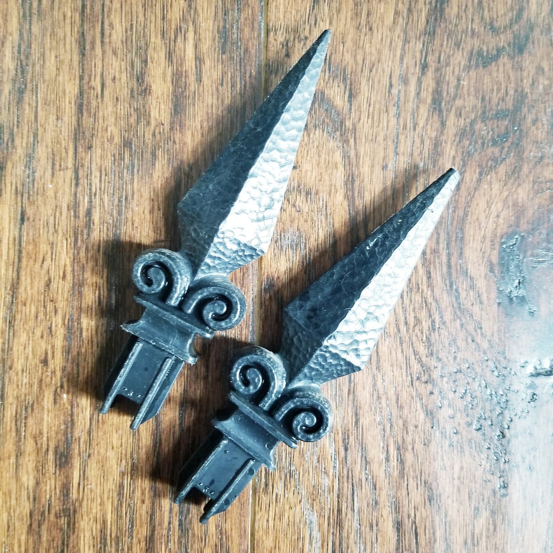 Vintage Black Plastic Spear Tips Set of 2 - Etsy