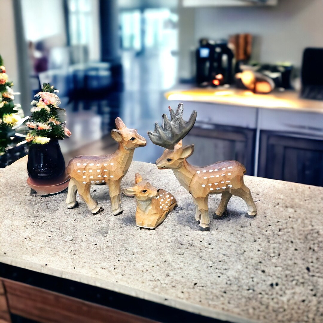 Hand Carved Wooden Deer Figurines Handcrafted Painted Wooden Ornament ...