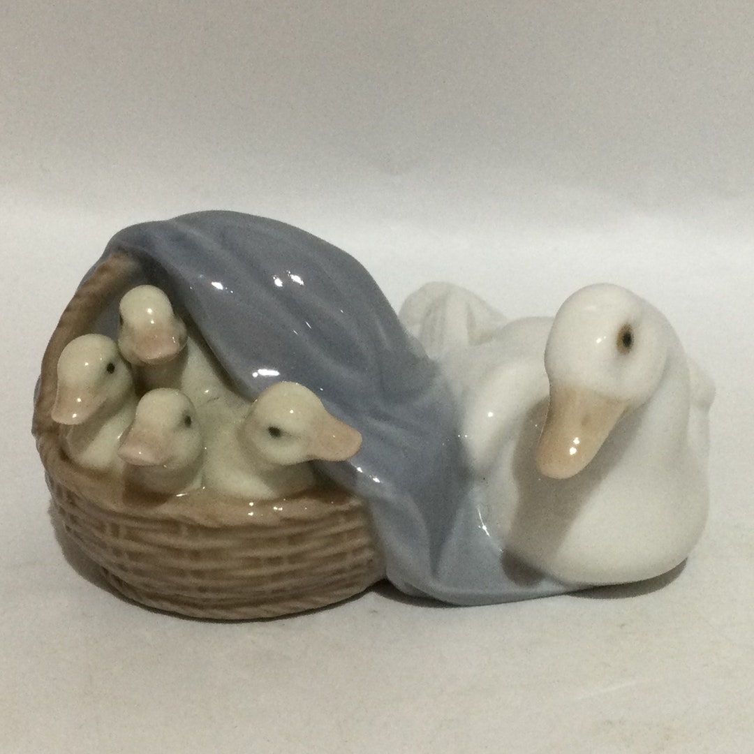 LLADRO Porcelain DUCK & DUCKLINGS Figurine #4895 - Etsy