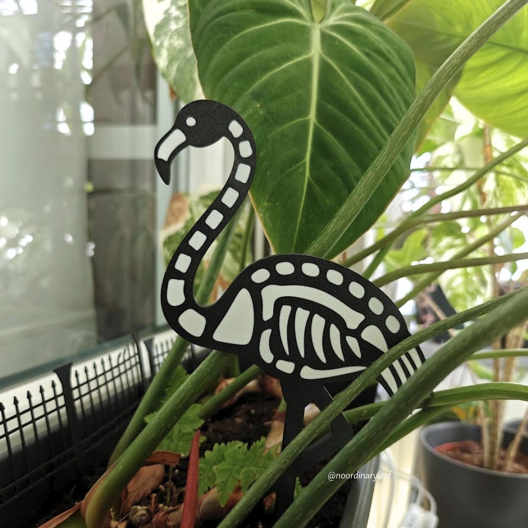 Skeleton Flamingo Plant Stake, Halloween Flamingo Decoration, Goth ...