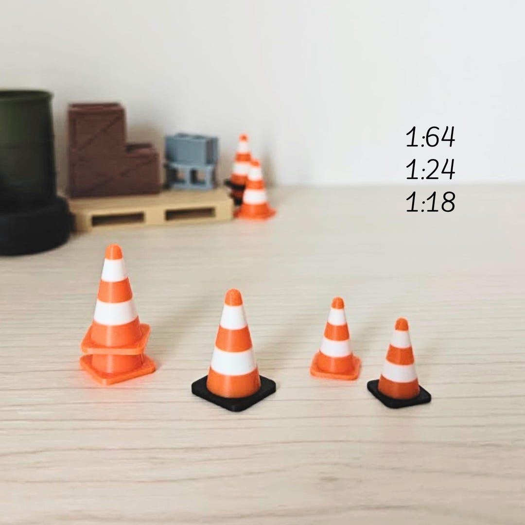 Miniature Traffic Cones, 1/64 1/24 1/18 Scale Diorama Accessories for ...