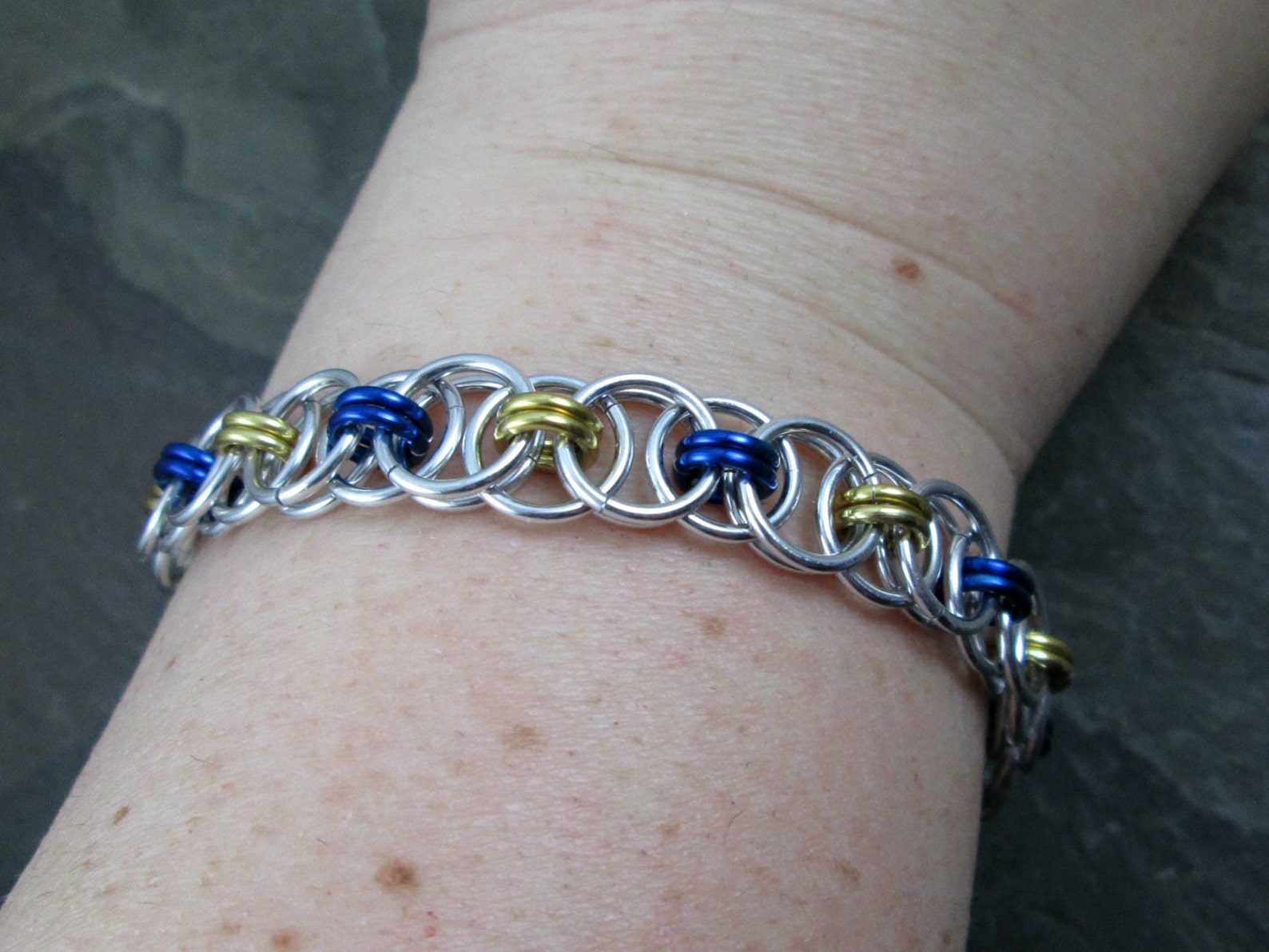 Chainmaille Bracelet Blue Gold Silver Helm Weave Link - Etsy