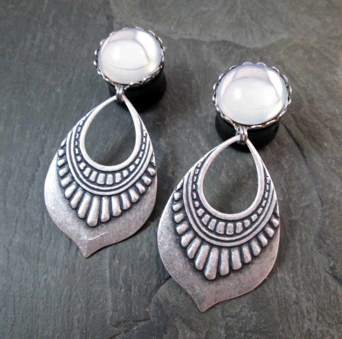 Dangle Plugs 5/8 16mm Gothic Gauges Gauged Plug | Etsy