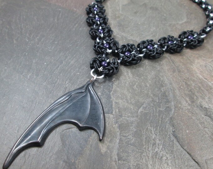 Chainmaille Necklace, Bat Wing, Chainmail Jewelry, Byzantine Weave ...