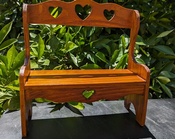 Display Heart Bench-9 3/4 Inches-bench for Dolls, Teddy Bears or ...