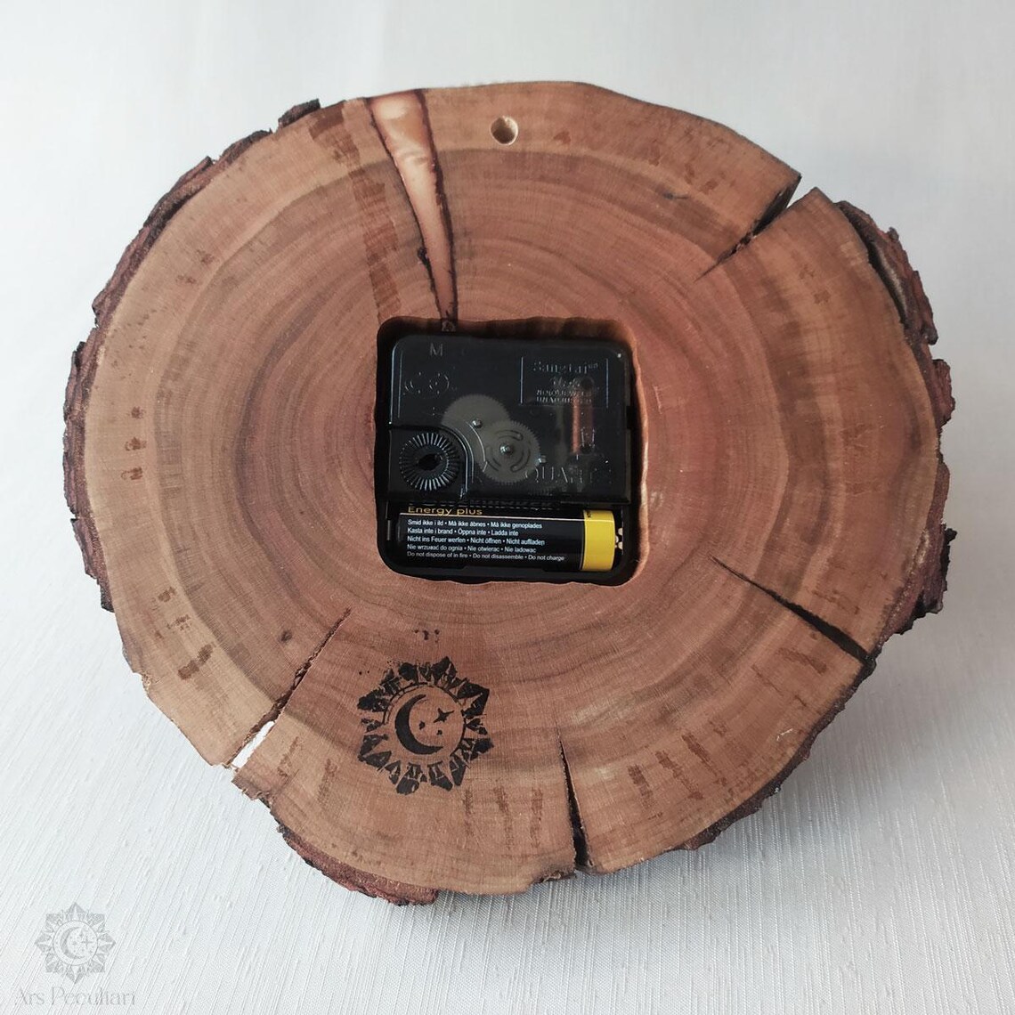 Handmade Wooden Slice and Epoxy Resin Wall Clock Elegant Walnut Wood ...