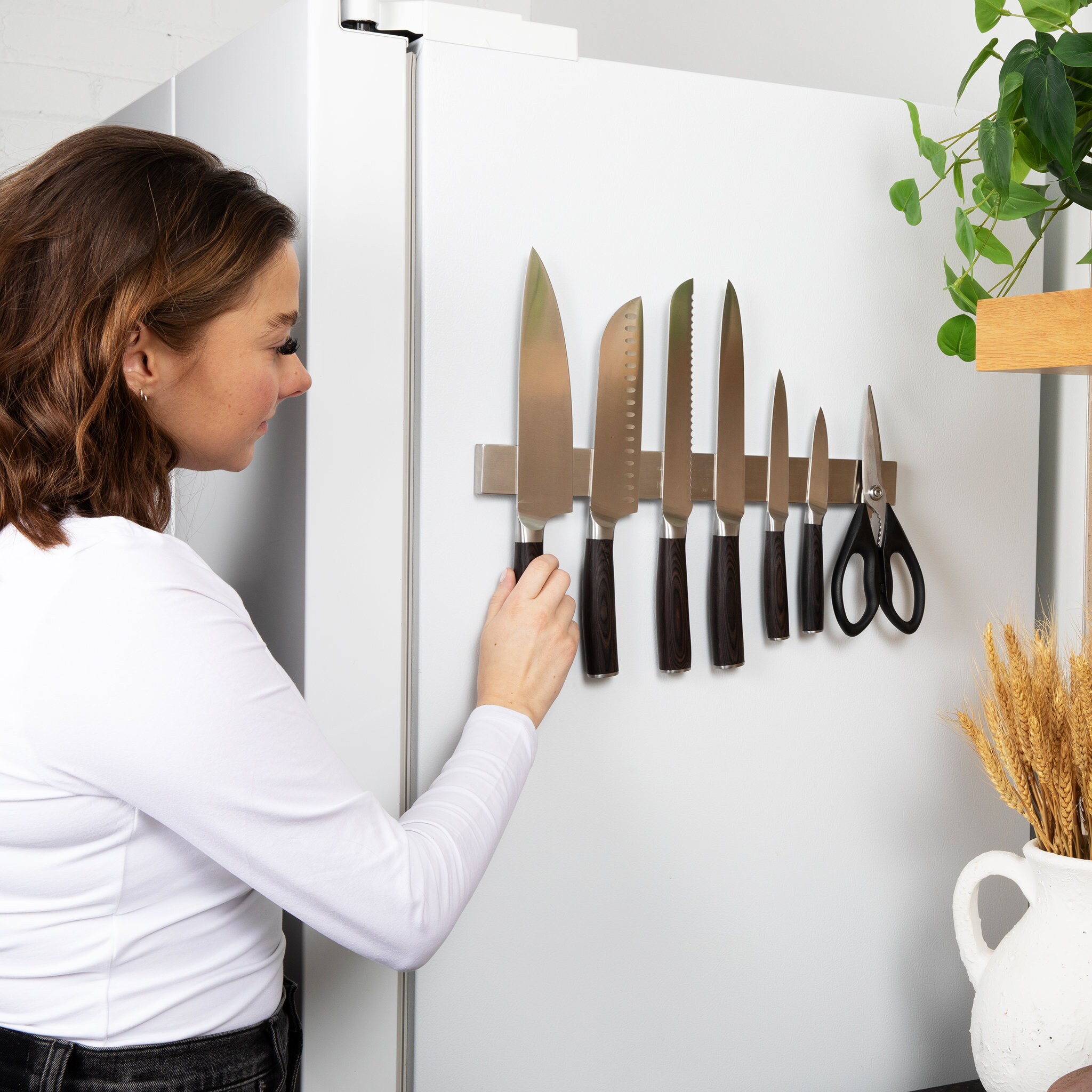 Magnetic Knife Holder – Wall Mounted – 3 Colors – Stainless Steel ...