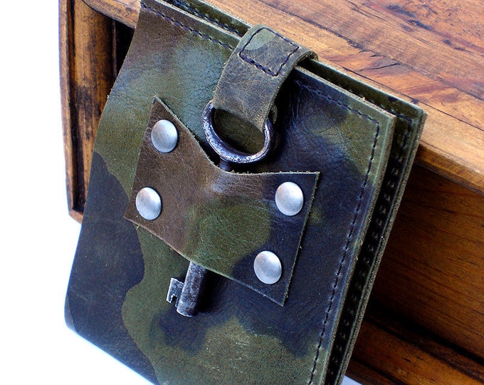 Men's Leather Wallet With Antique Skeleton Key Camo - Etsy