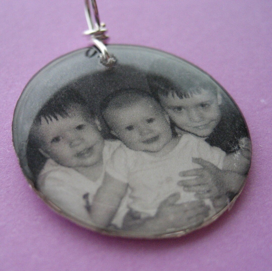 Custom Photo Lightweight 1 Inch Circle Resin Pendant Great Keepsake ...