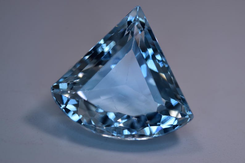 Sehr Seltener Natürlicher Seafoam Greenish Blue Aquamarin 6.22ct ...