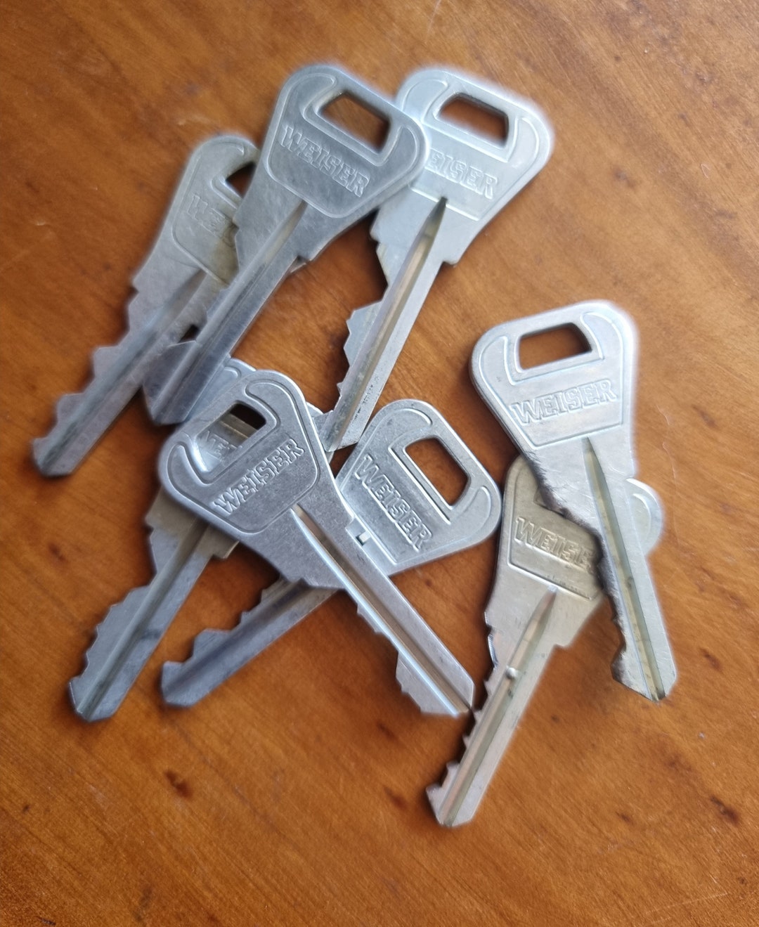 Lot of 8 Aluminium Vintage Weiser Keys, Complete Bundle of 8 Keys Some ...