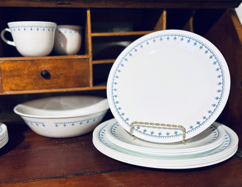 Vintage Corelle Snowflake Garland Dishes - Etsy