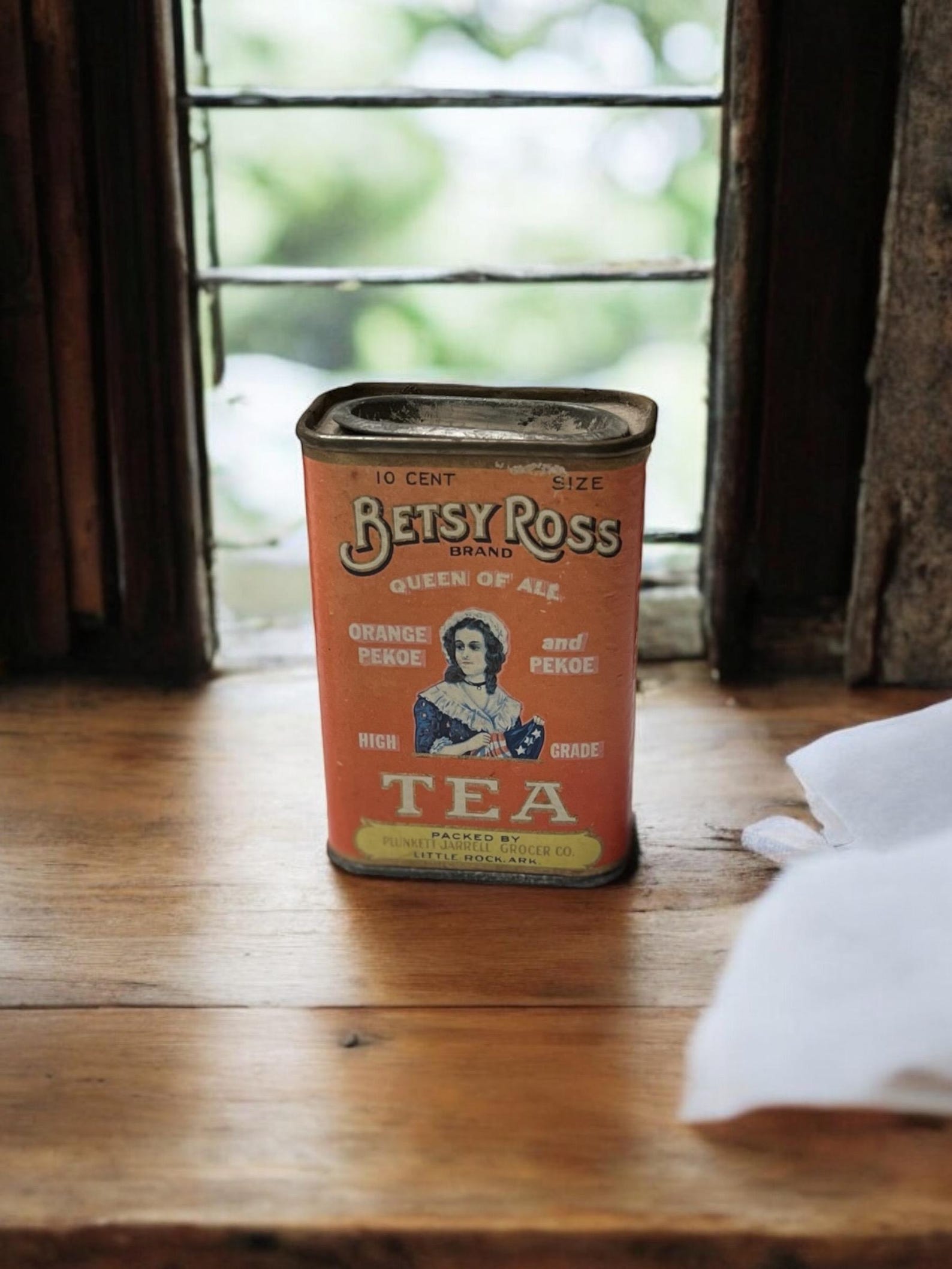 Vintage Betsy Ross Red Tea Tin With Gold Graphics - Orange Pekoe Tea ...
