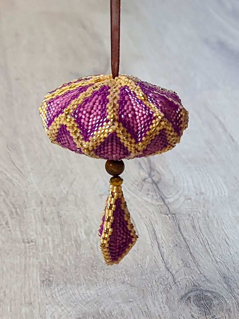 Christmas Pods - Etsy
