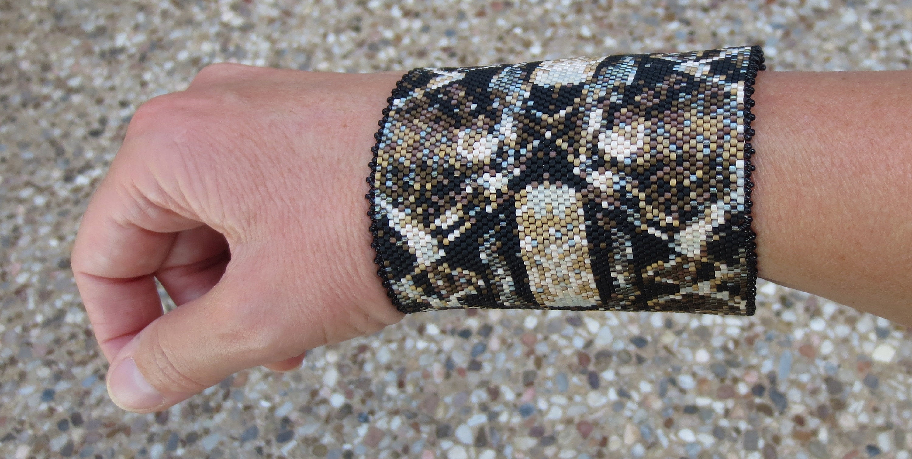Gaboon Viper Bracelet Pattern | Etsy